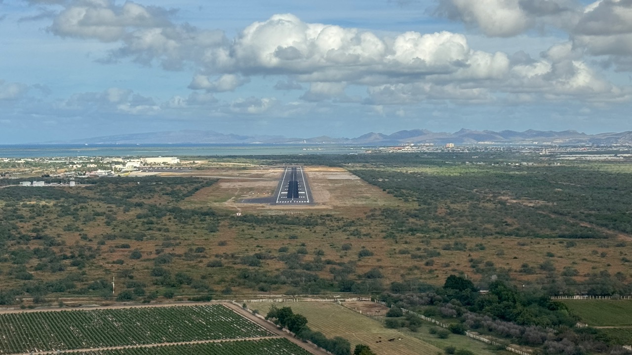 MMLP RWY 36 View | SkyVector